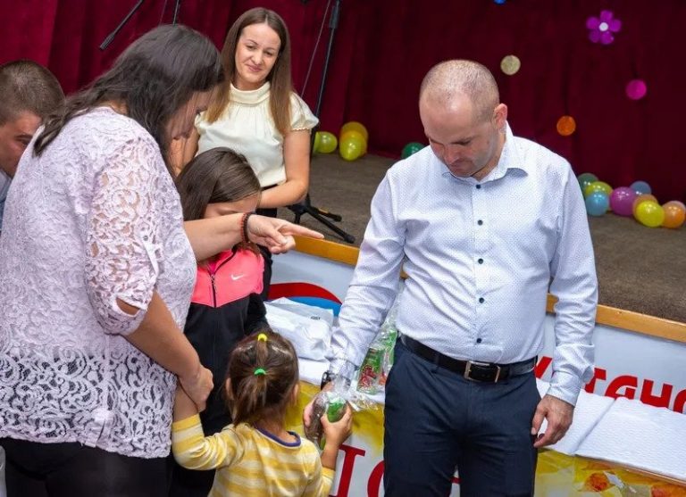 СВЕЧАНИ ПРИЈЕМ ЗА ПРВАЧИЋЕ ОШ „ДЕСАНКА МАКСИМОВИЋ“ СТАНАРИ